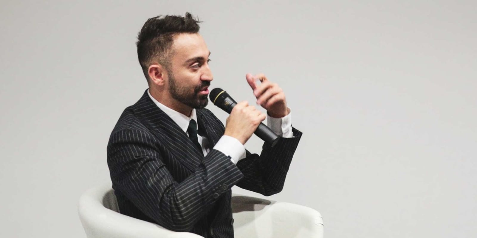 Who is Virtual Influencer and VTuber APOKI? — VirtualHumans.org