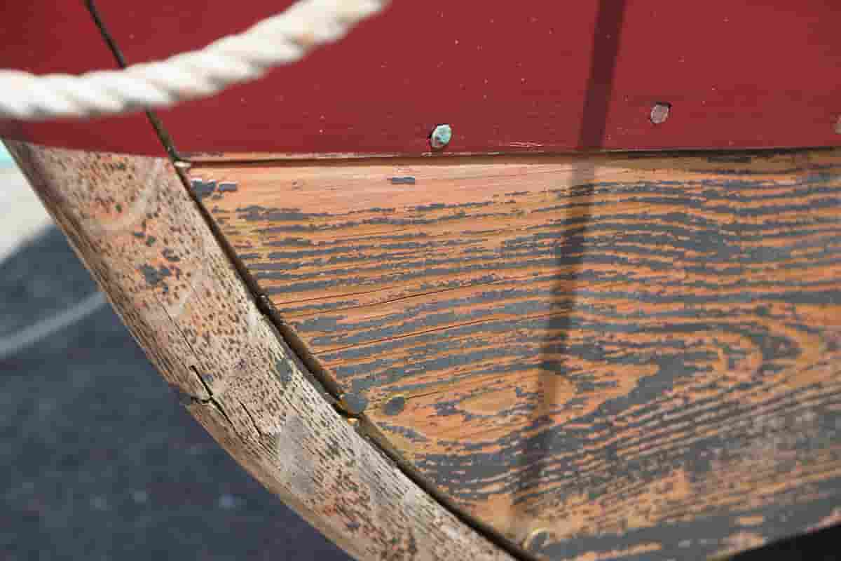 How To Easily Remove Stains From Boat Hull