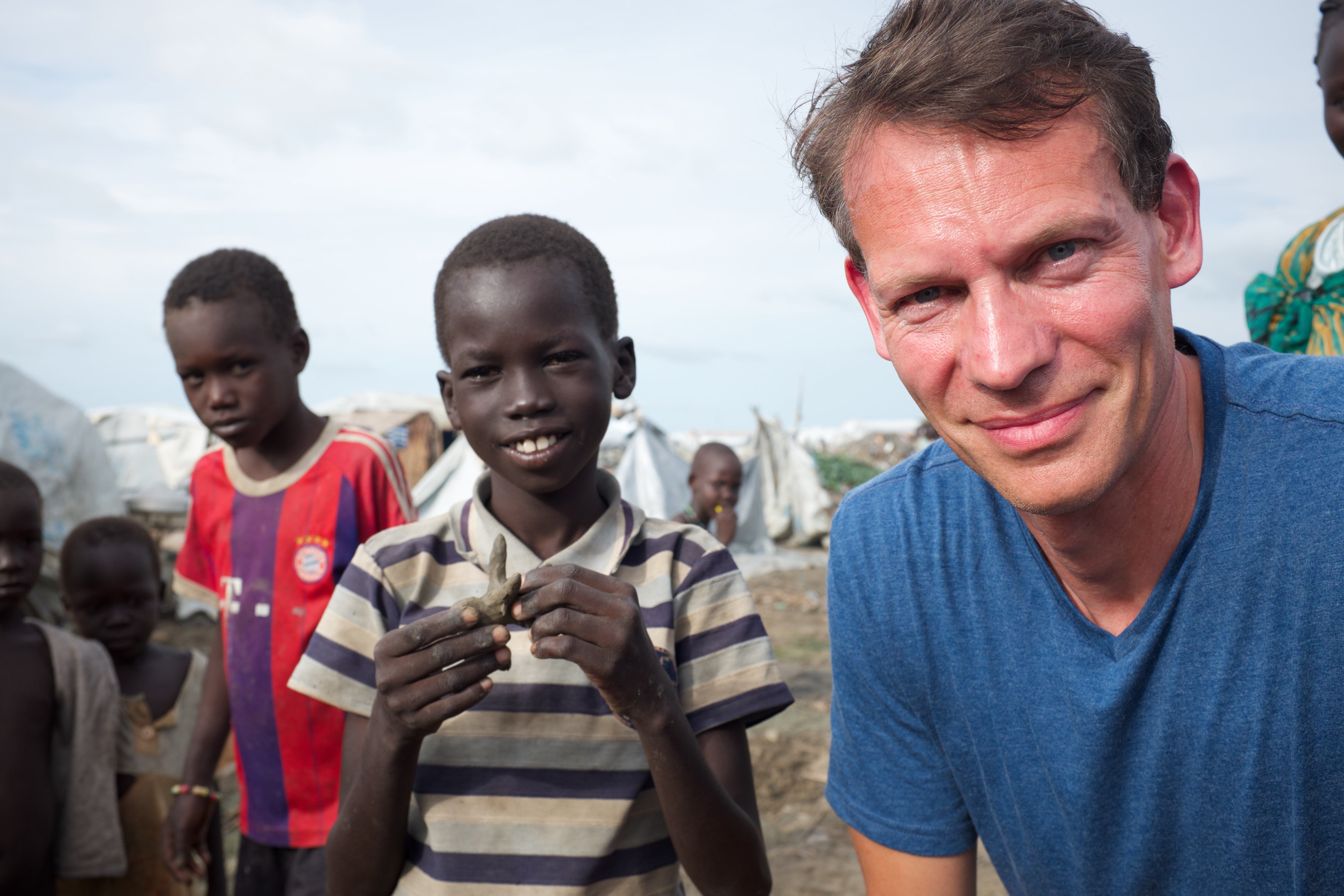 Quicksilver Media | Frontline Family Reunions - Channel 4 | Unreported ...