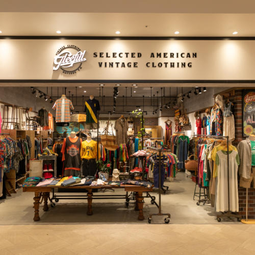 Gleeful | Vintage Clothing & Antiques | 会社概要