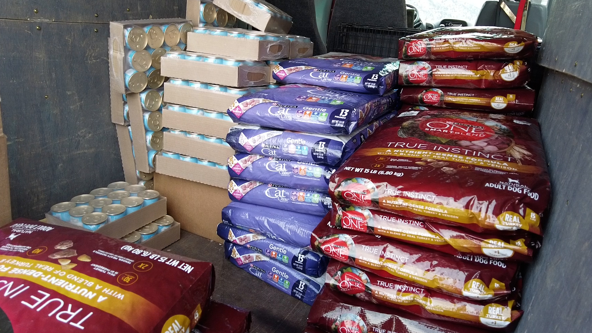 Colorado Pet Pantry Helps Pet Owners Feed their Furry Friends 2/16/2021