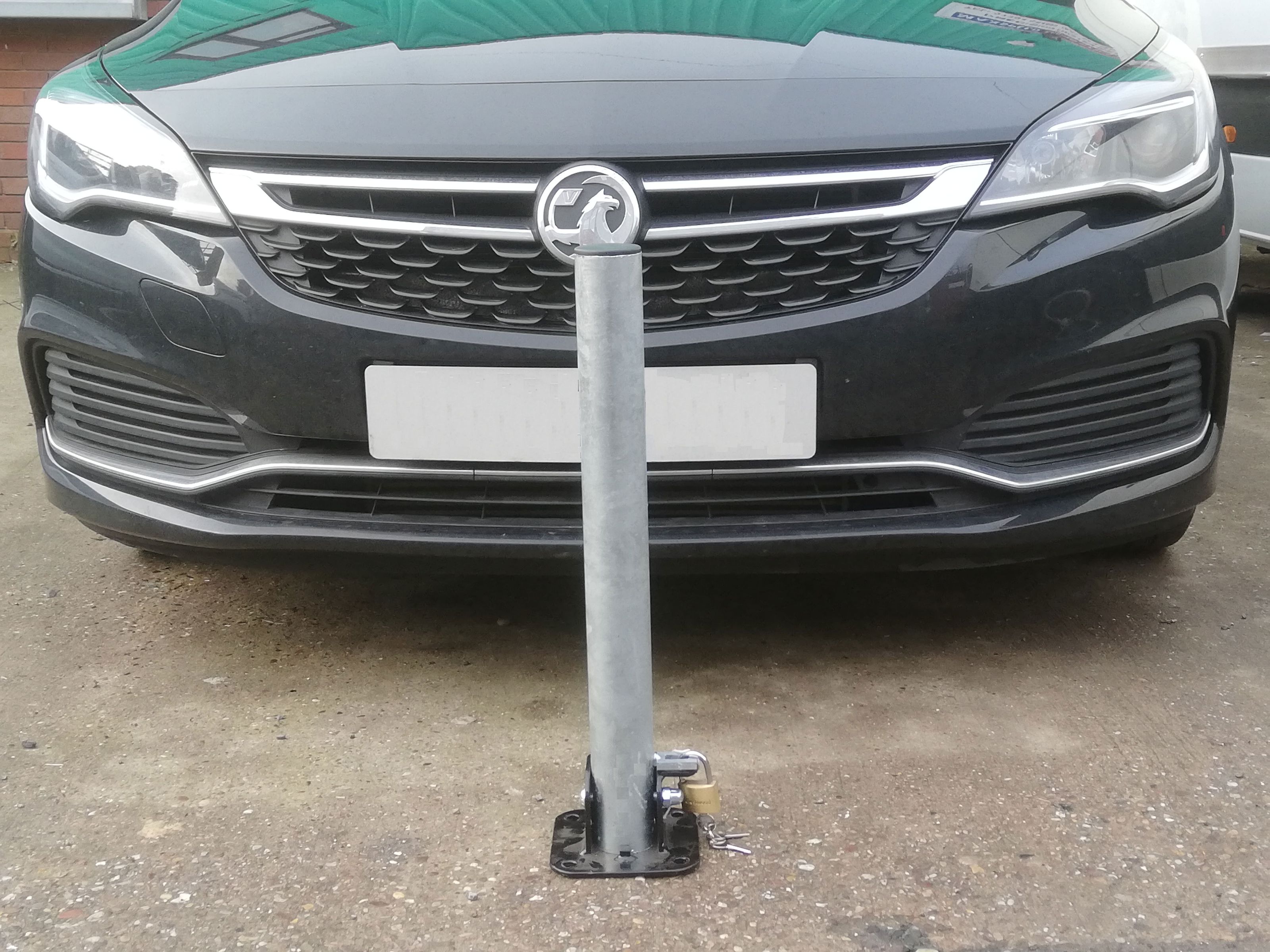 Commander Drop Down Frame Post | Aremco Barriers & Bollards