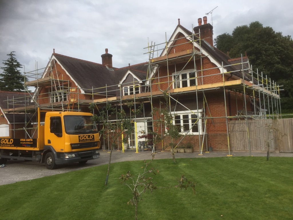 Domestic Scaffolding Services In Hampshire | Gold Scaffolding