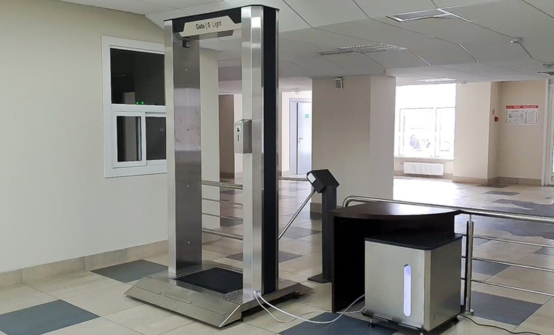 A multifunction gate with an innovative bactericidal disinfection system