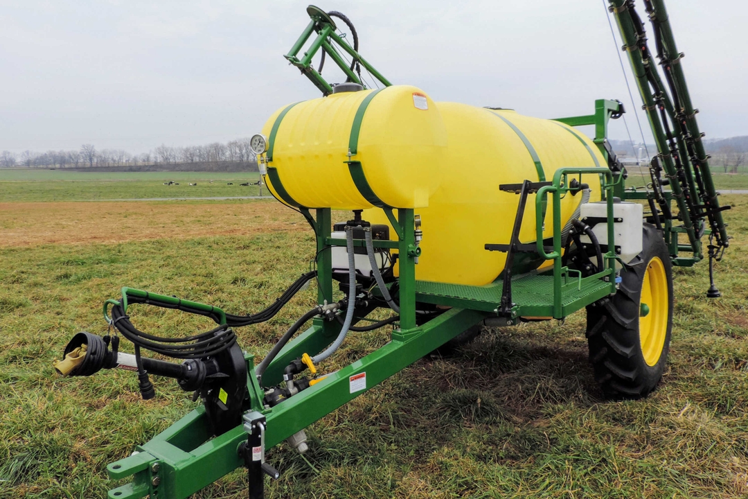 500 gallon Trailer Field Sprayer - F500S Series | Iva Sprayers
