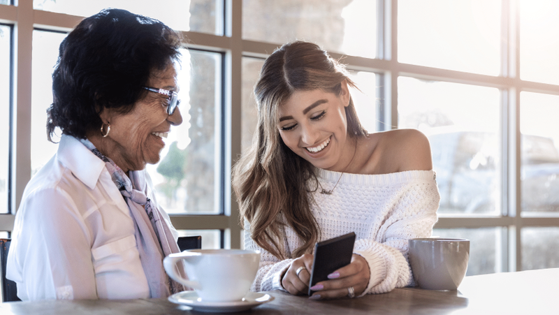 How to Conduct a Successful Interview With a Grandparent - Storii