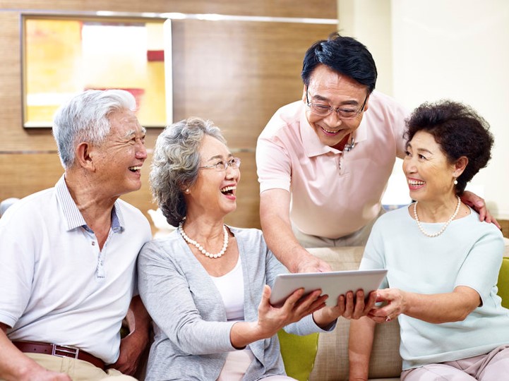 Comparing Caregiving Alternatives | Employer's Guide | Anglo Caregivers