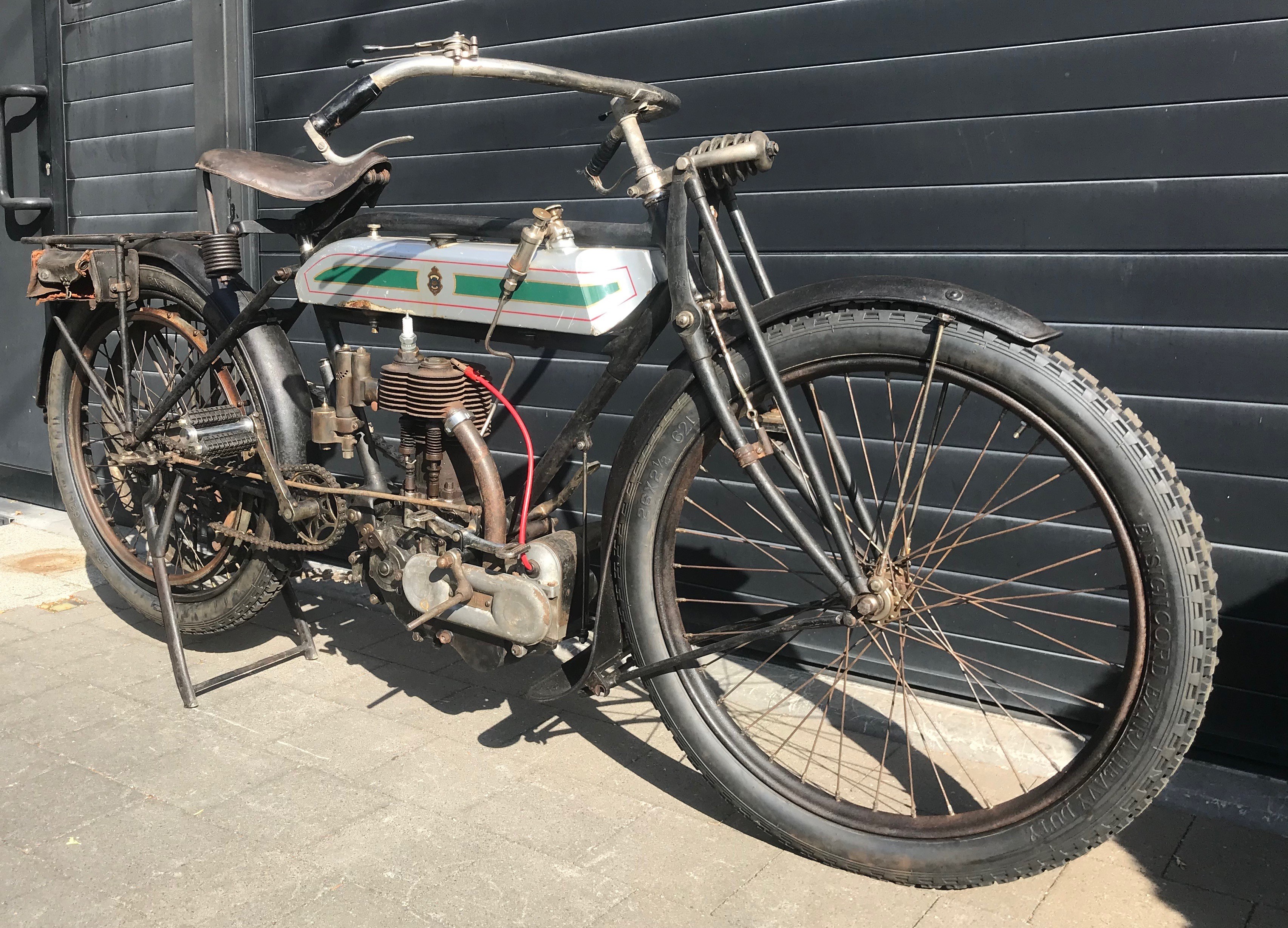 Triumph type A- free engine