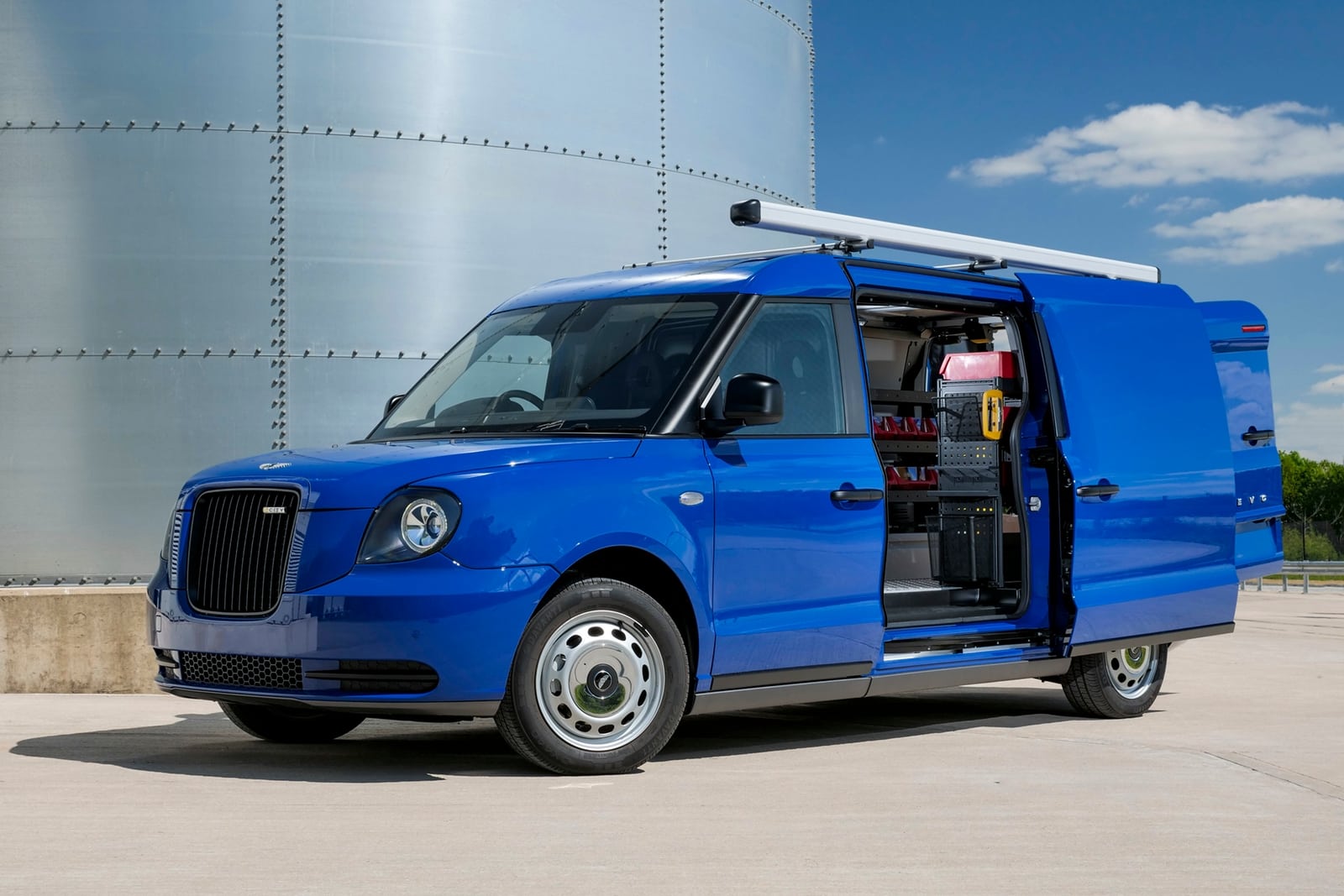 Modul-System becomes first official conversion partner for London ...