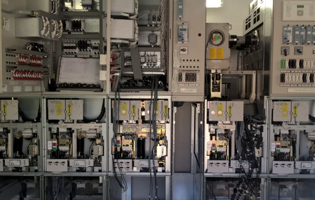 Case Studies: All posts tagged "high voltage networks"