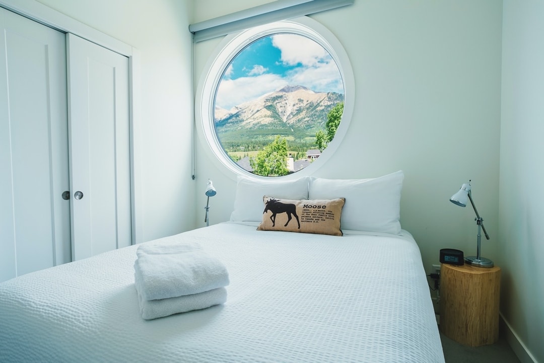 Basecamp Resorts Canmore | 5-Star Hotel in Canmore