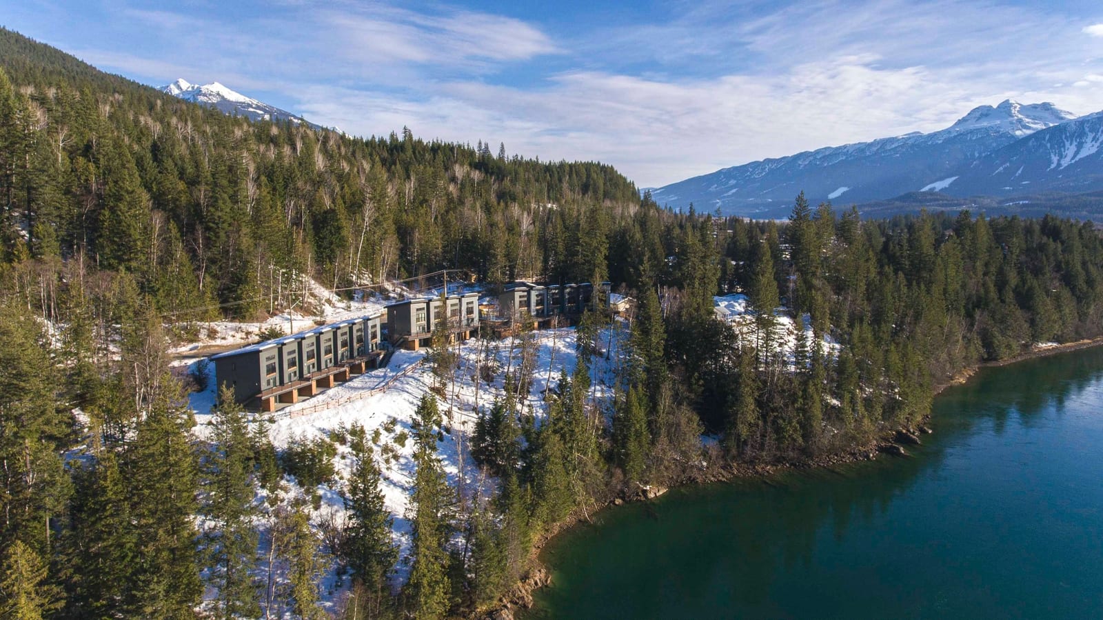 Boutique Hotel Revelstoke Resort | Basecamp Resorts