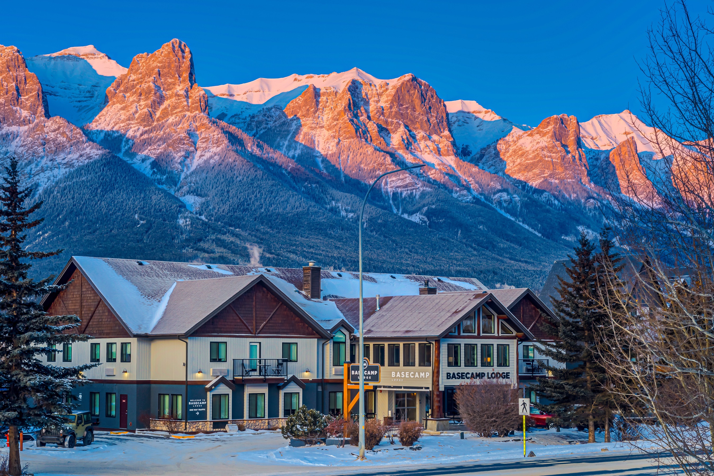 Photos | Basecamp Lodge Canmore