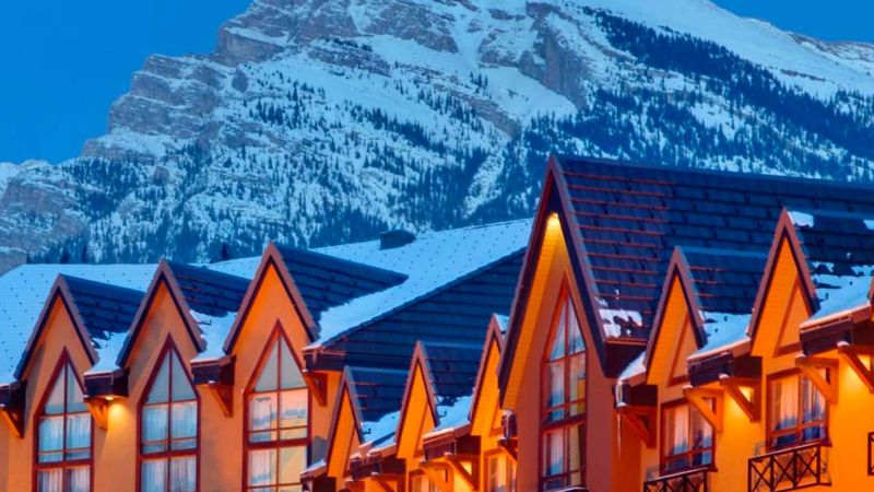 Cozy Mountain Retreat Baker Creek | Basecamp Resorts