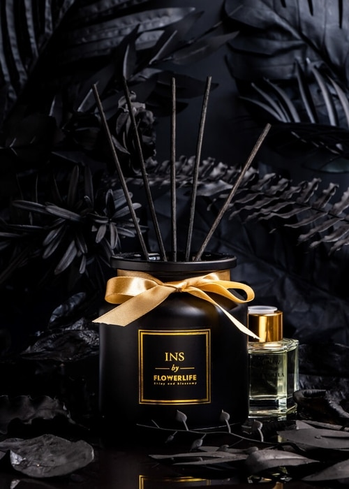 Achieve a sophisticated look for your product photos with black on ...