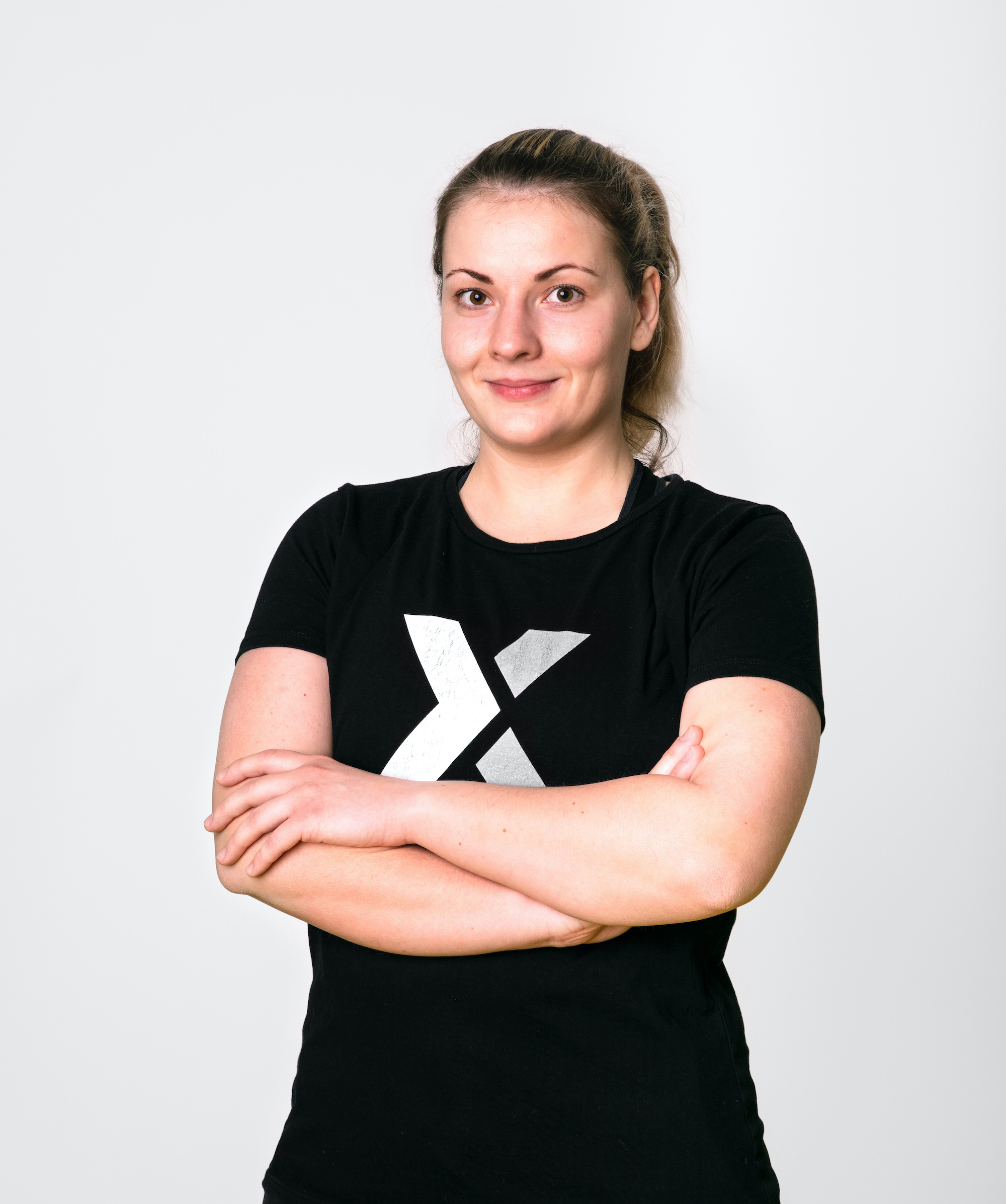 THE BASE X - LISA SCHMID