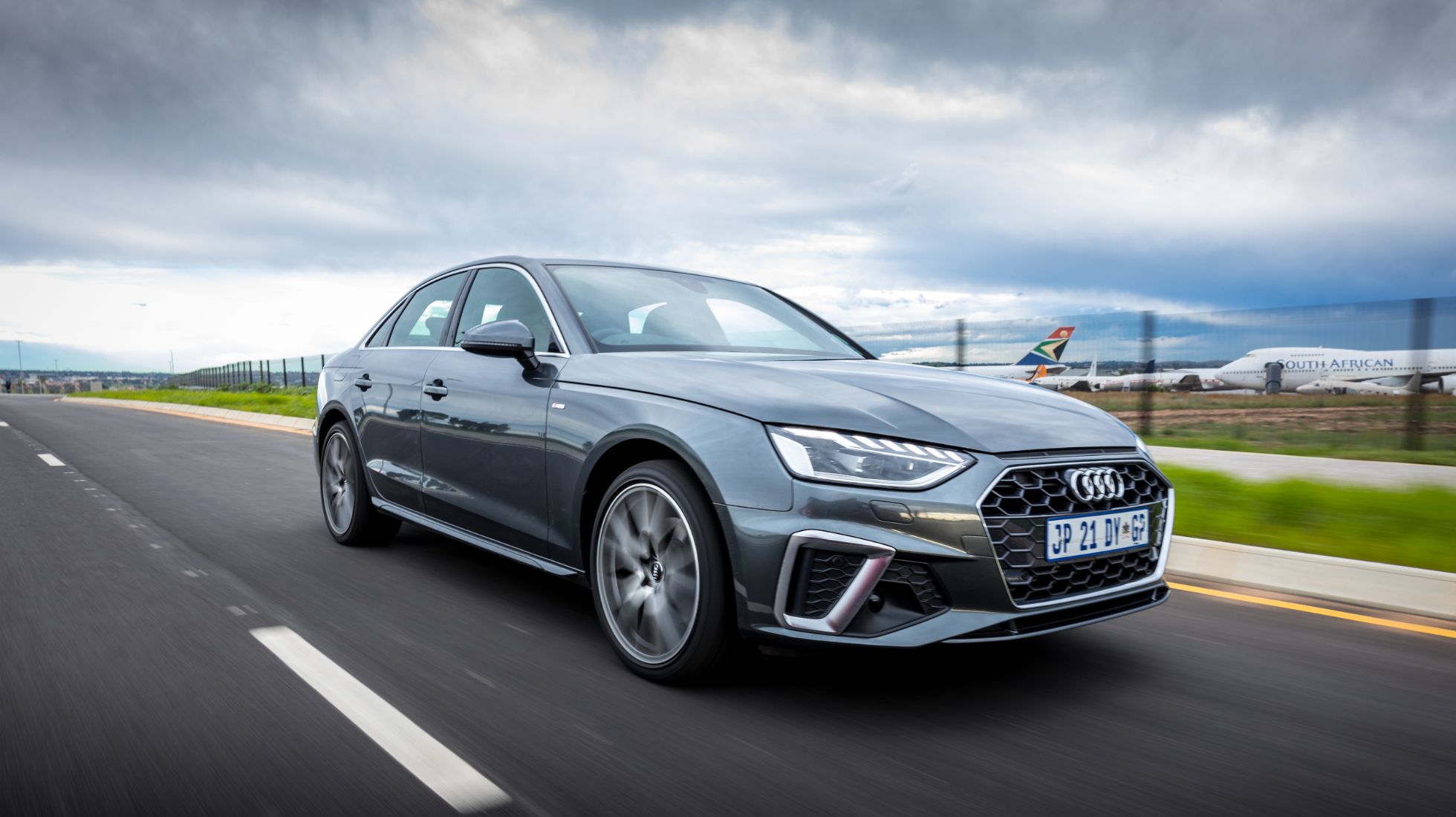 TopGear South Africa | Audi A4 40 TFSI S line S tronic