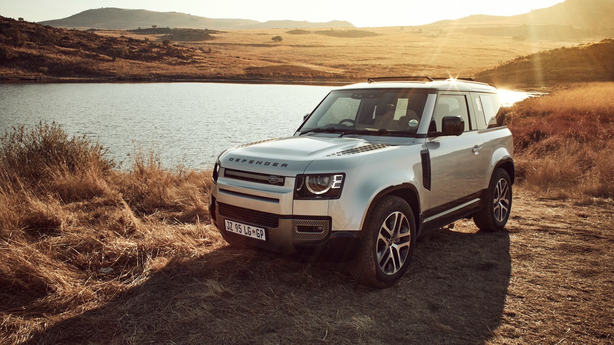 TopGear South Africa | Land Rover Defender 90 D300 HSE X-Dynamic