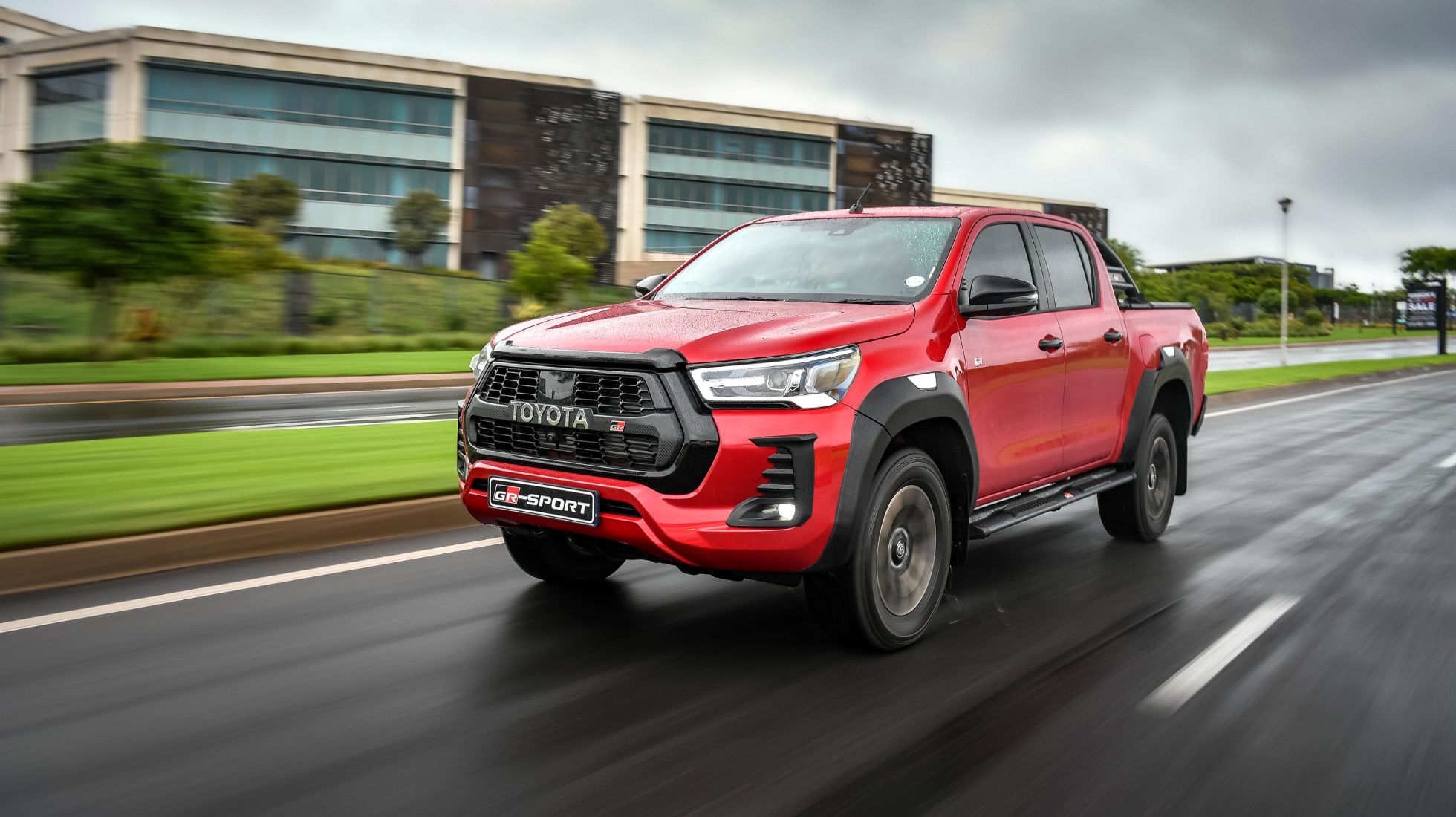 TopGear South Africa | FIRST DRIVE: Toyota Hilux GR-S
