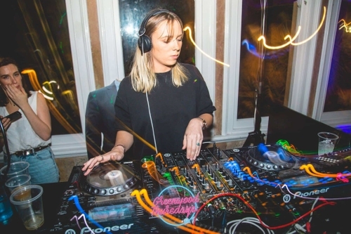 Live Music, DJ & Talent Bookings | Sunshine Coast