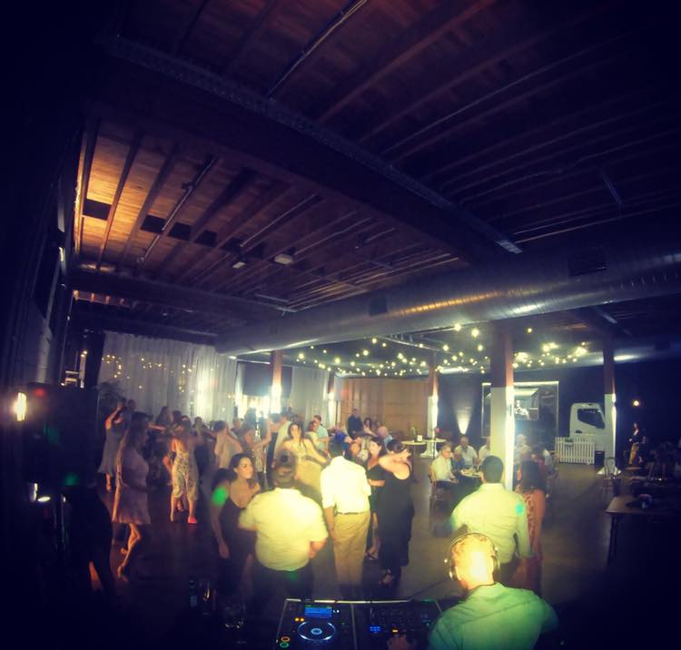 Loco Entertainment - Sunshine Coast Entertainment - Vendors & Venues