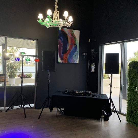 Sunshine Coast Speaker Hire | Weddings & Events.