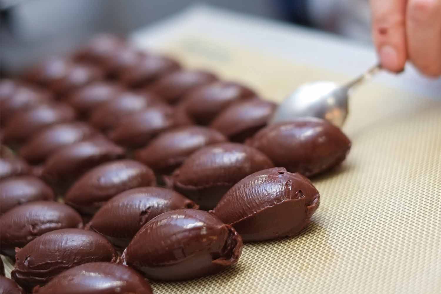 Delicious rich chocolate truffle mix (Ganache)