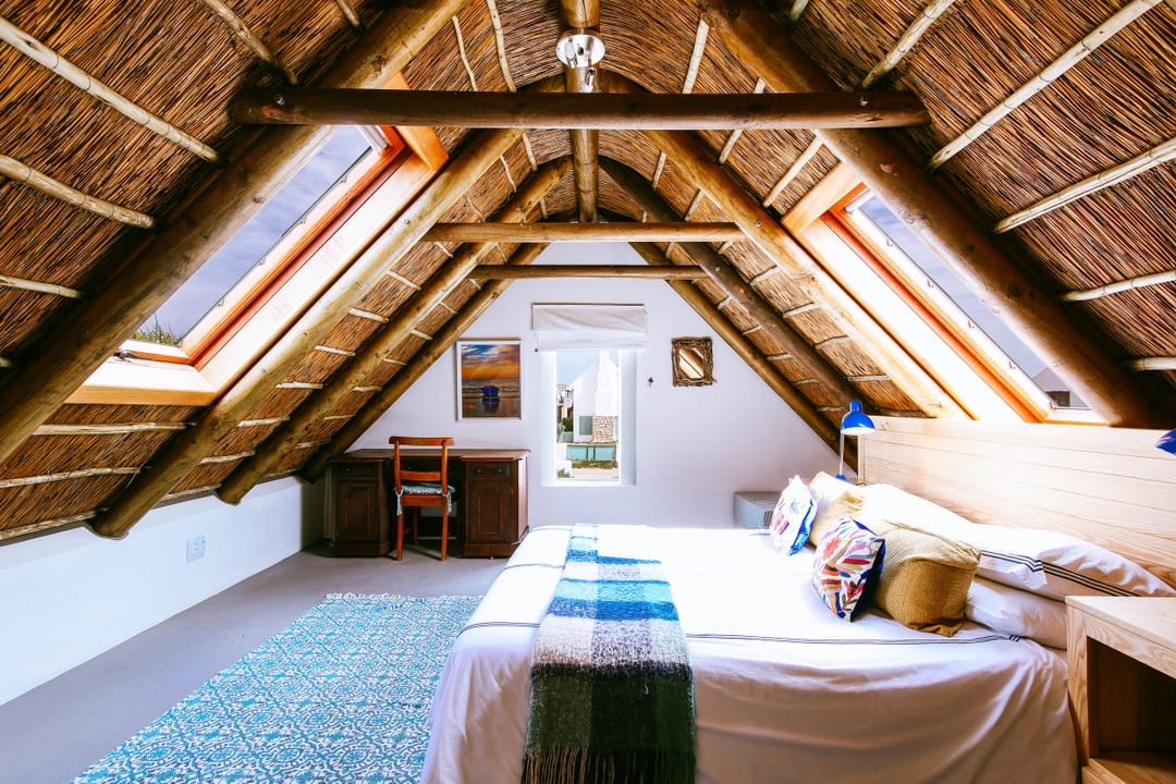 Zula Beach house & cottage on the beach in Paternoster