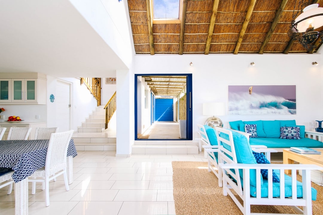 Zula Beach house & cottage on the beach in Paternoster