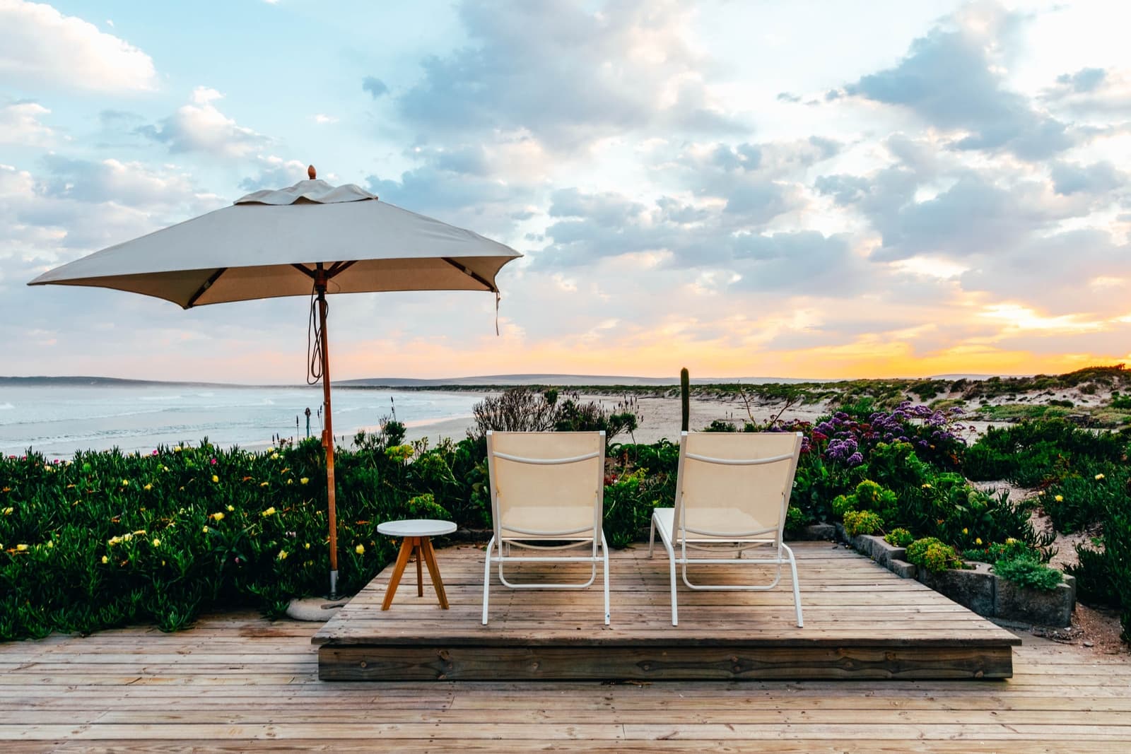 Zula Beach house & cottage on the beach in Paternoster