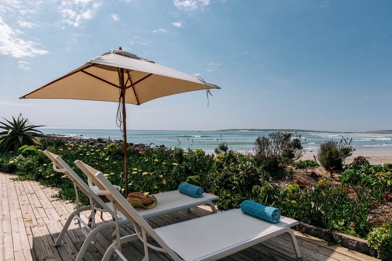 Zula Beach house & cottage on the beach in Paternoster