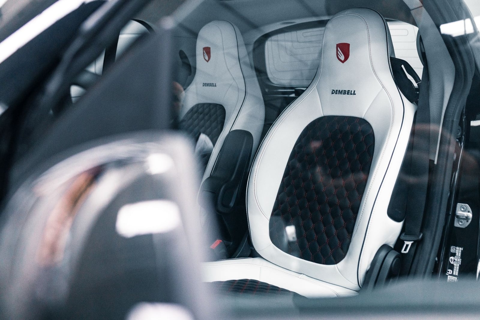 Dembell - Luxury motorhome built without compromise