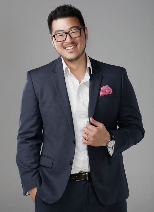 Jason Lien - THE AUCTIONEER