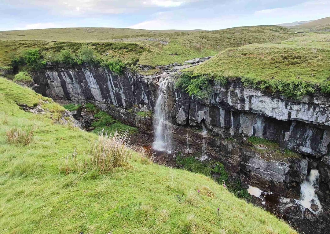 Guided Walks & Three Peaks | Yorkshire Dales Guides