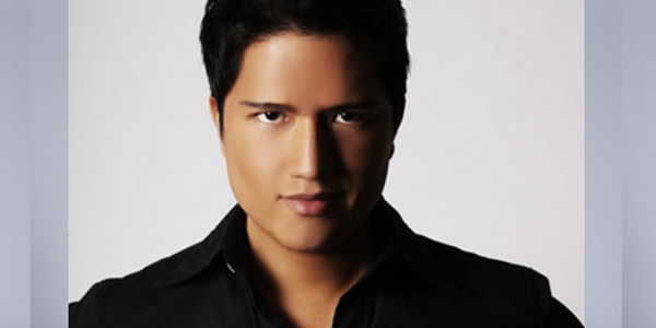 Reader: Introducing Julian Chang : Fashion's Full Spectrum Icon