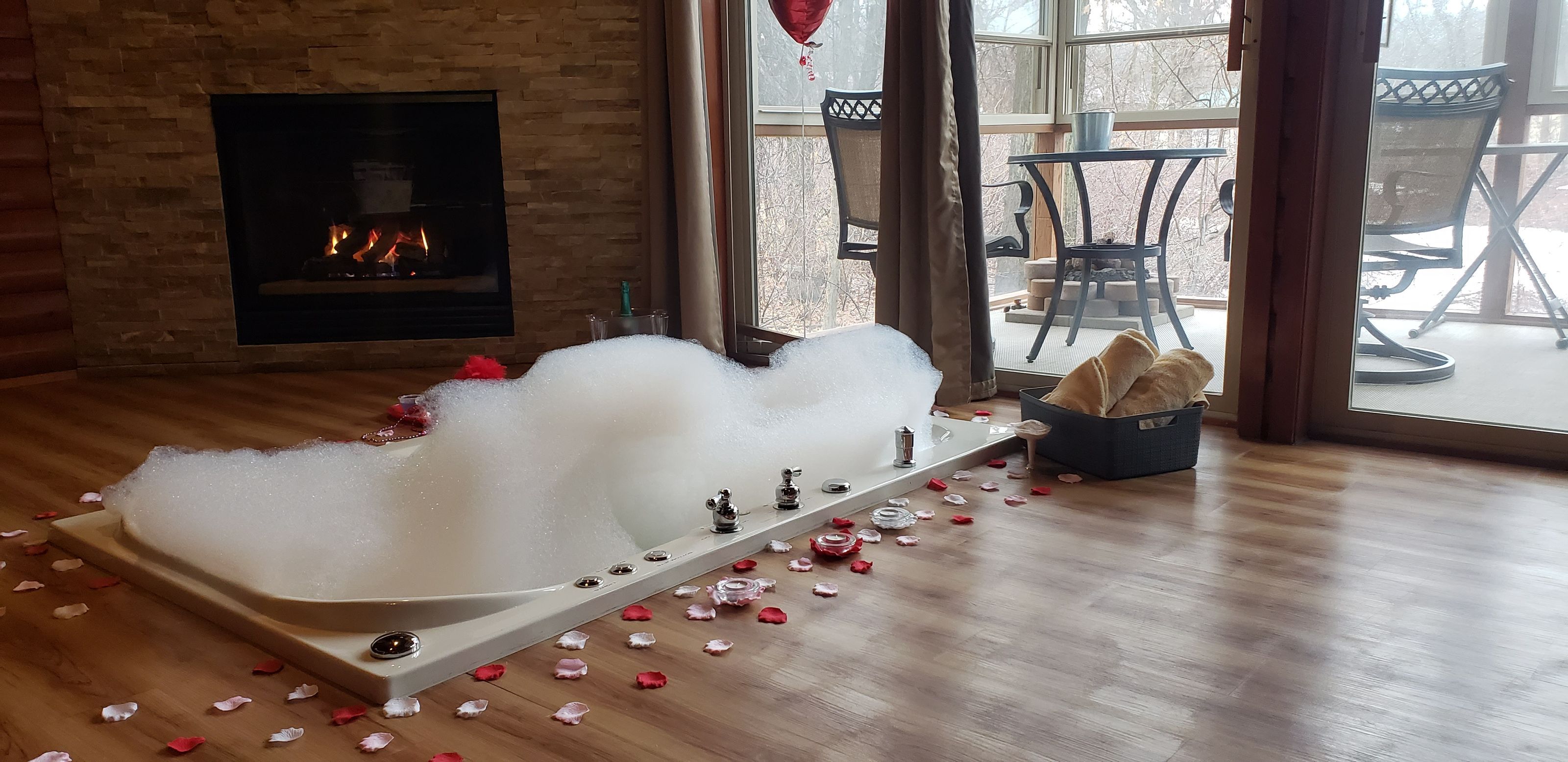 Serenity Springs | Romantic Getaway | Cabins For 2