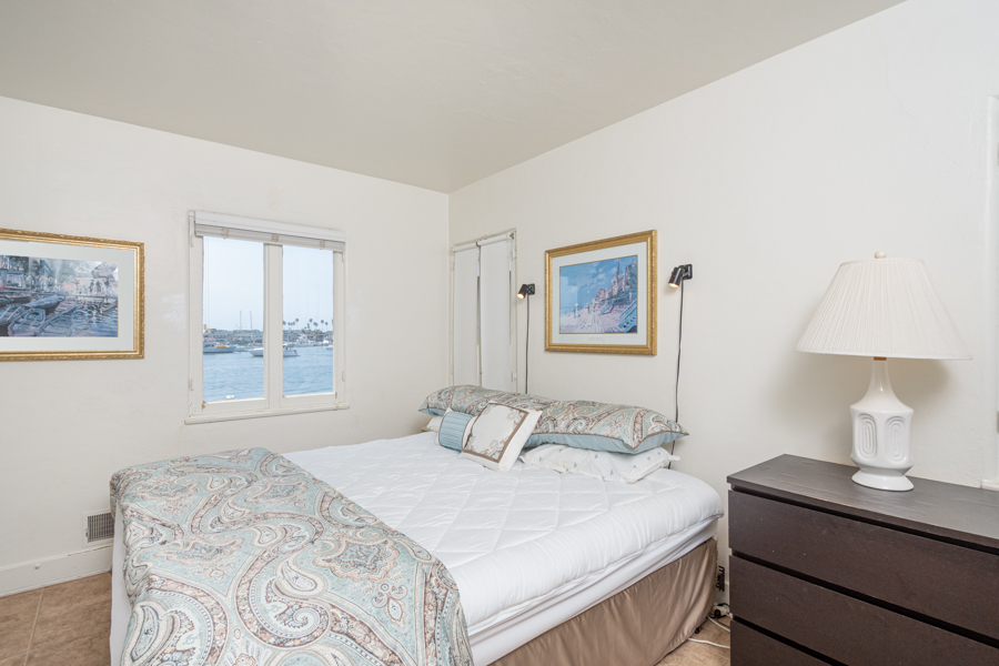 540 S. Bayfront - Balboa Island