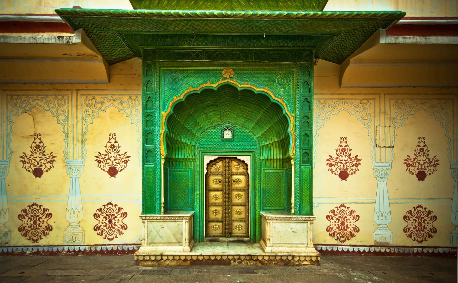 Explore Luxury Travel