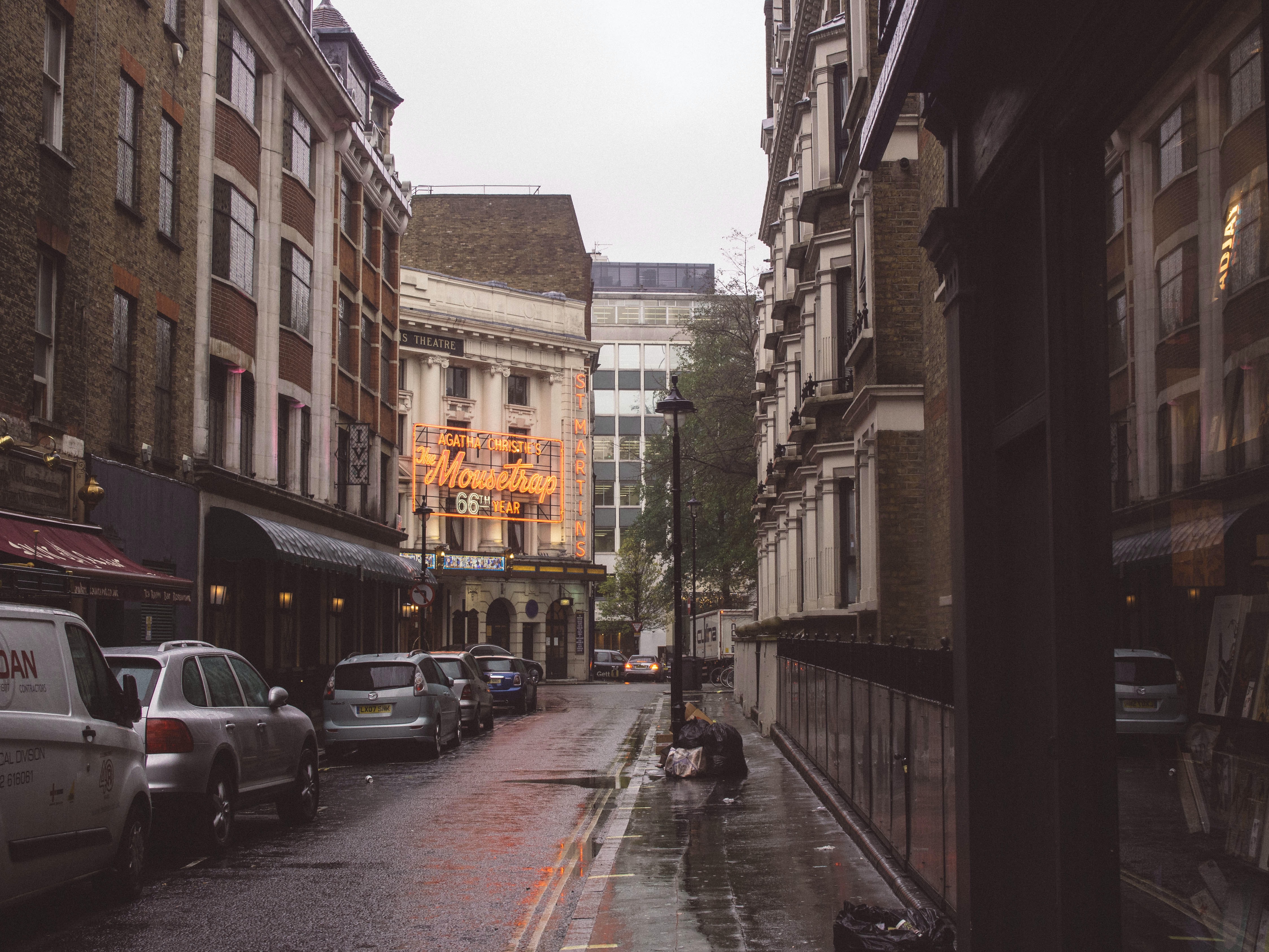 La Piccioletta Barca | The Window - by Gavin Colton