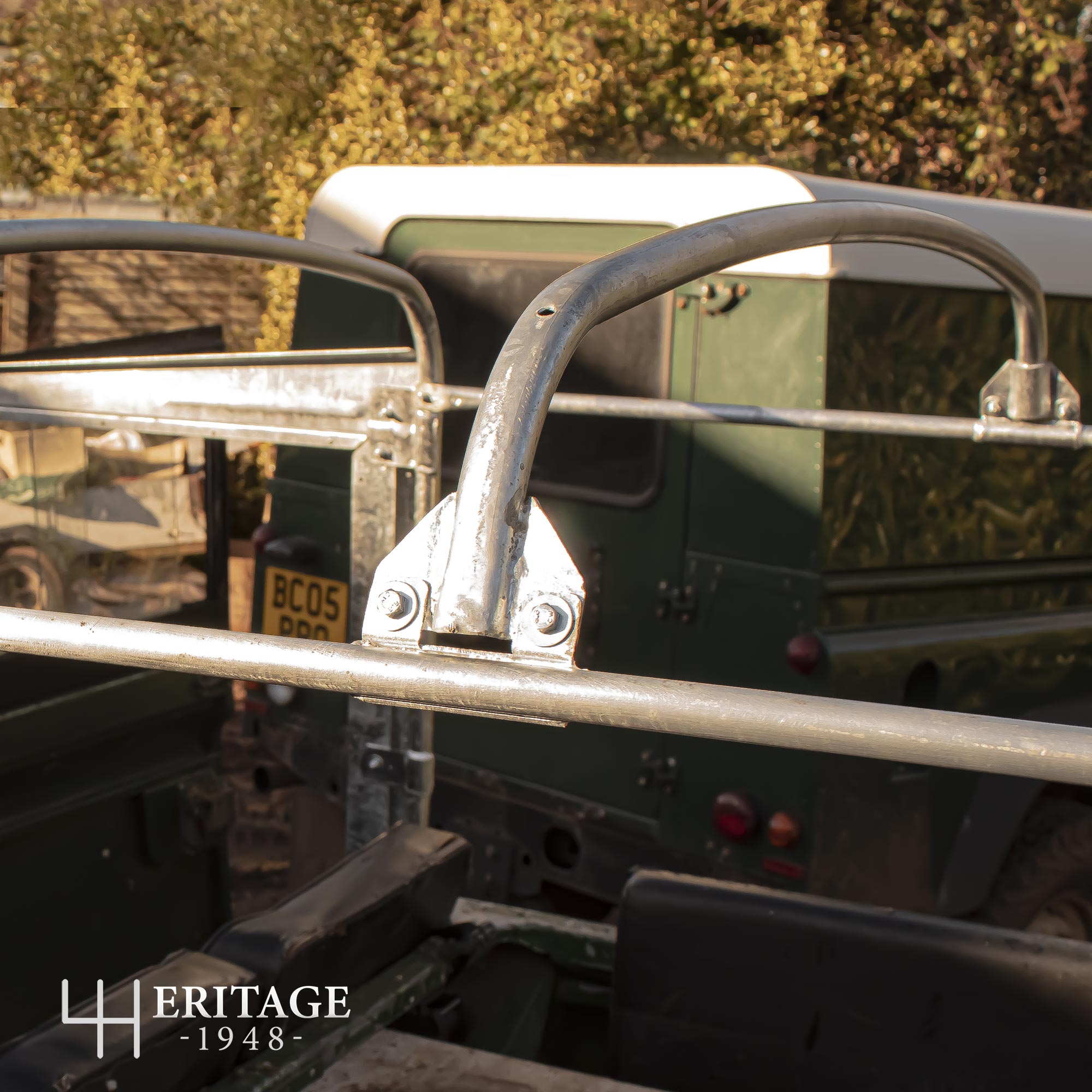 Centre Support Hoop, SWB Land Rover Series 2/3 & Defender