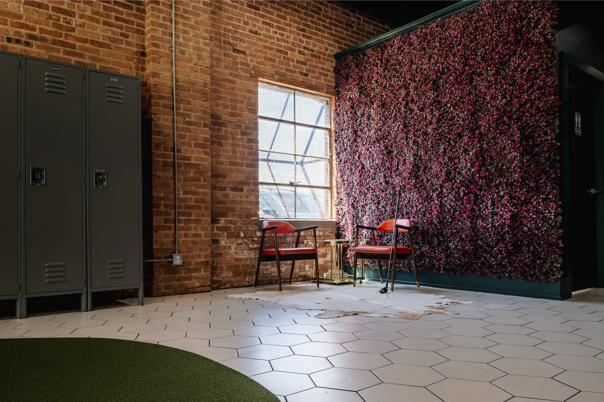 Pipestone Indoor Country Club