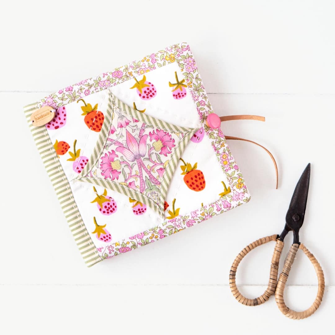 Sew Your Own Cute Compact Carry Bag