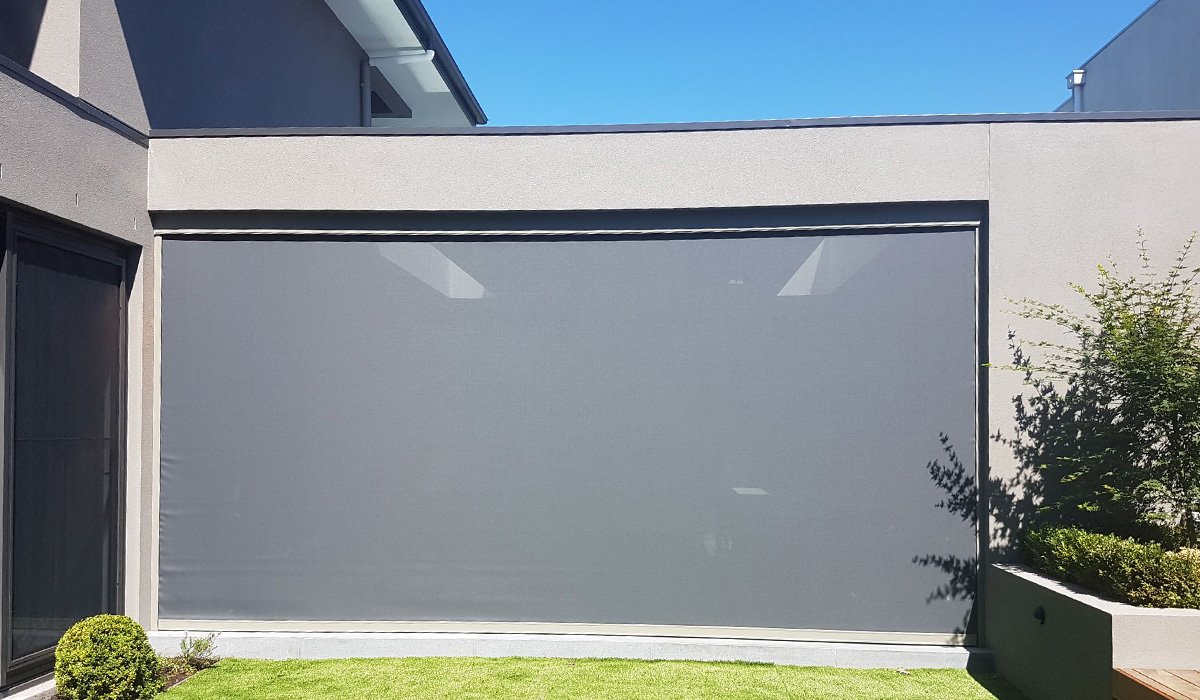 Pool Blinds for Alfresco Areas Melbourne, Bravewood Blind Installation ...