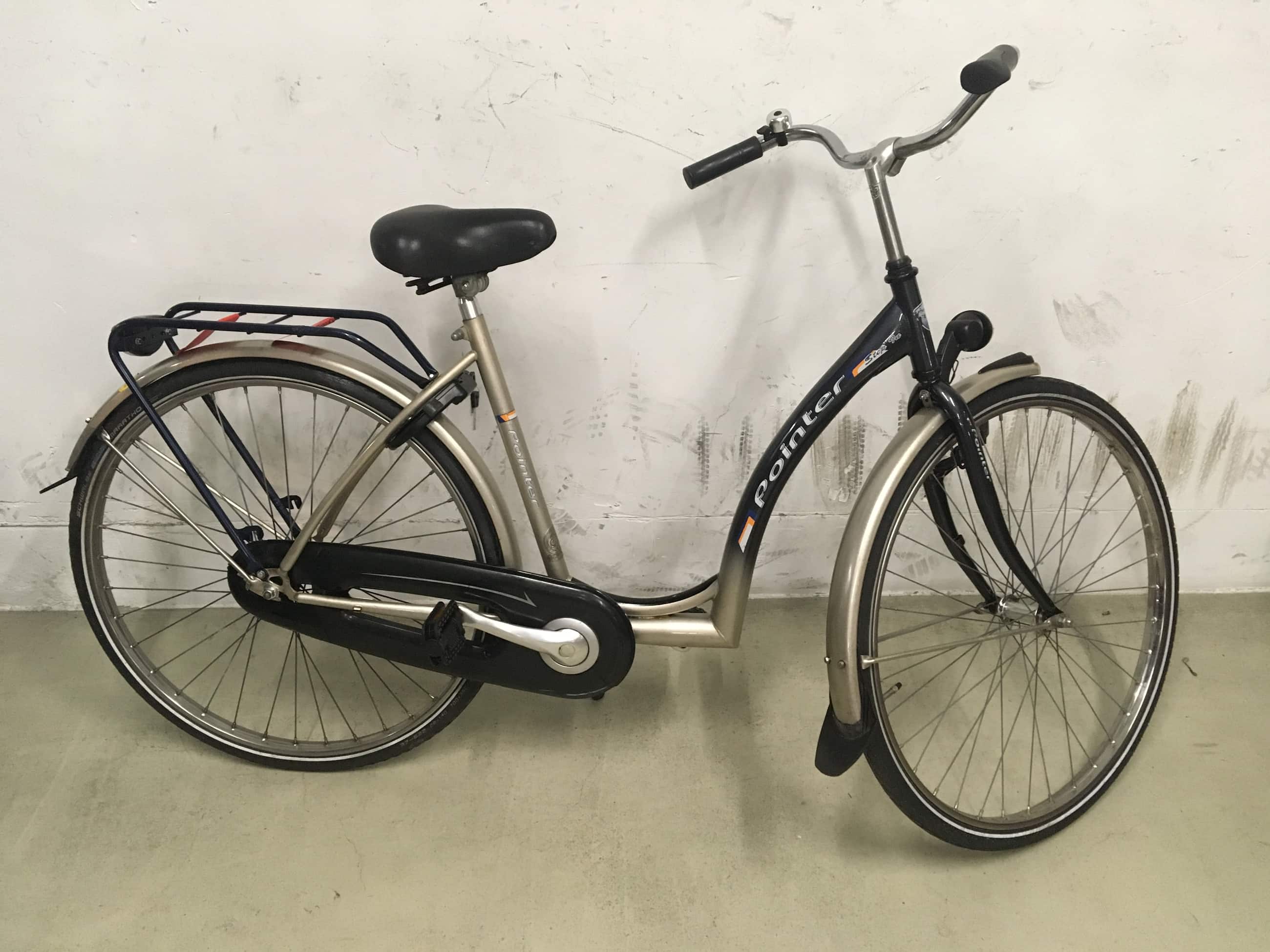 Tweedehands fietsen bij Laag Catharijne in Utrecht