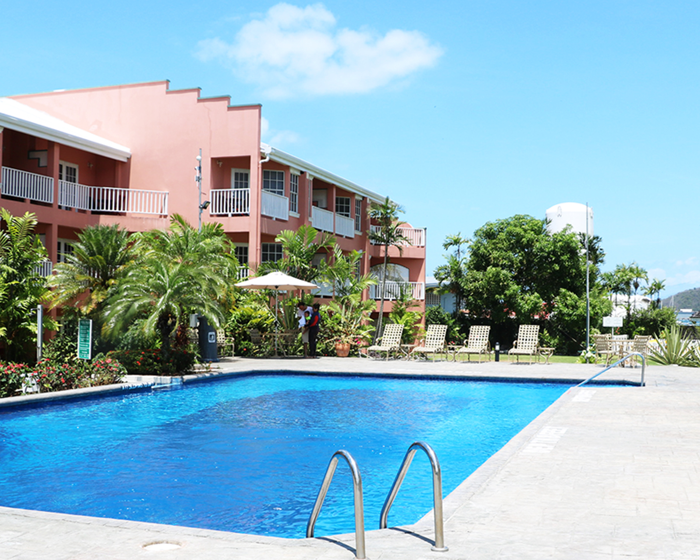 Crews Inn Hotel and Yachting Centre