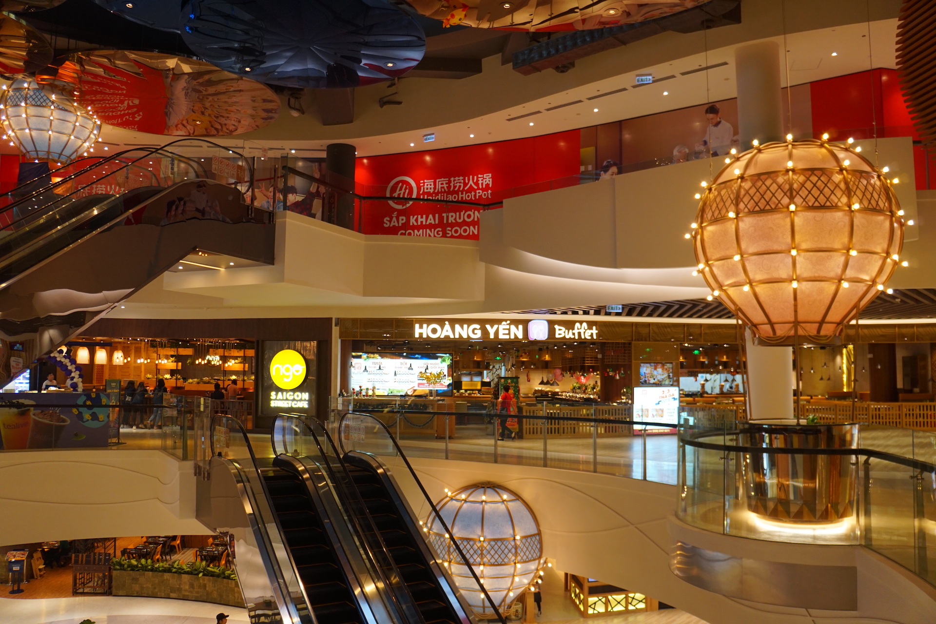 Trung Tâm Thương Mại Crescent Mall