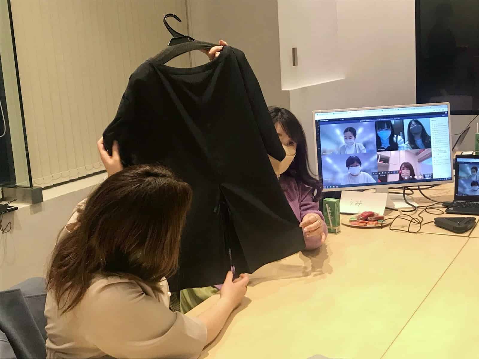 【座談会】DROBE×HIROTA「ぽわじょ」とのコラボでブラウスを開発！ | DROBE MAGAZINE - ファッションで素敵に、毎日を楽しく。