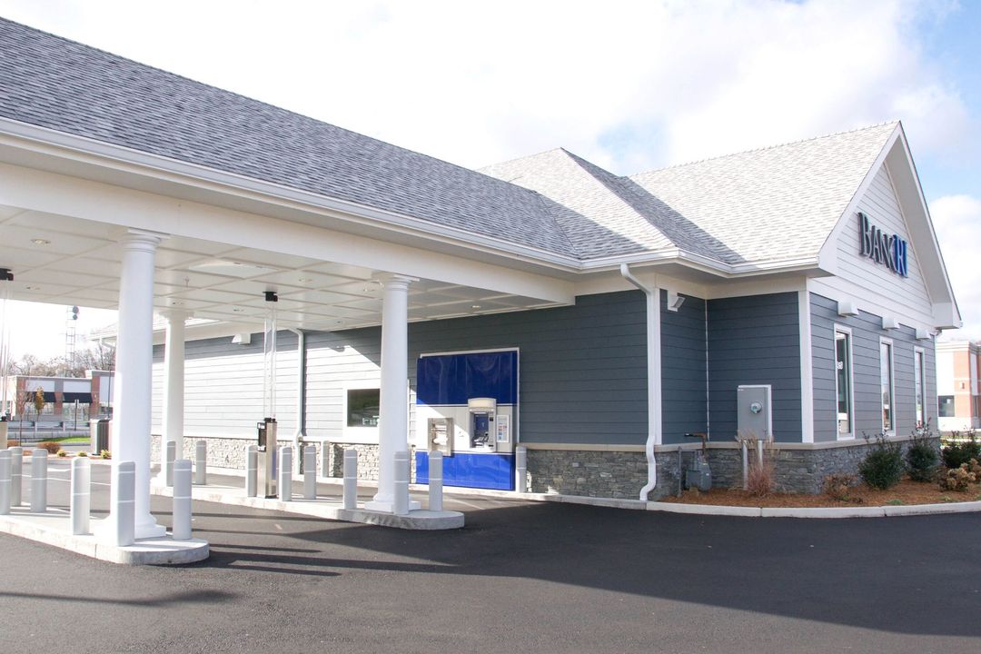 BankRI: New Bank Branch – Pariseault Builders