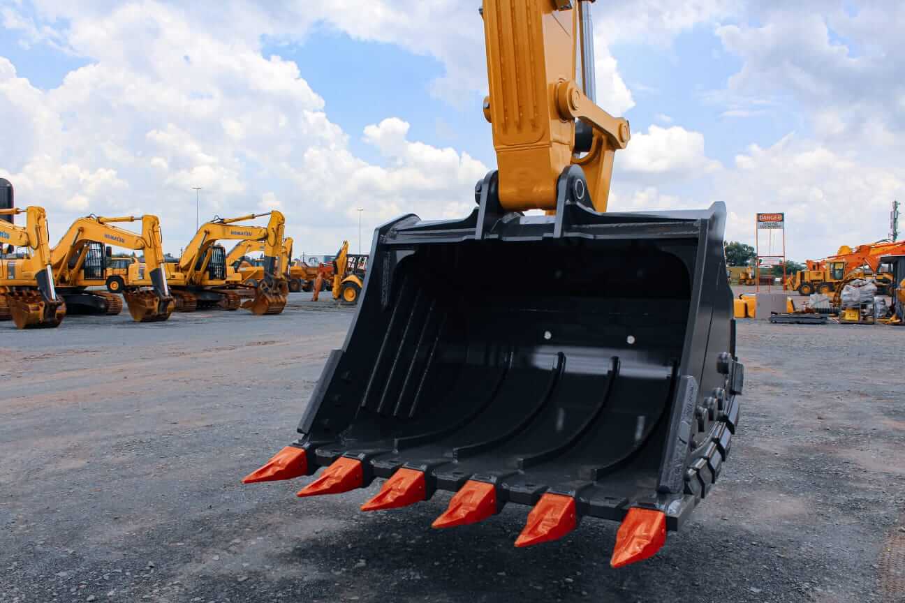 Dura Equipment Sales - Excavators - LOVOL FR510E2-HD
