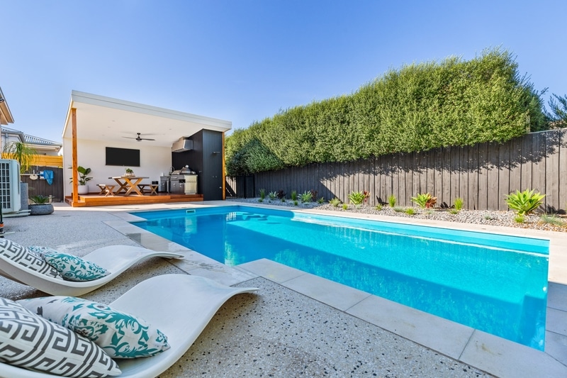 8m Maradona Bundoora | Rainwise Pools Portfolio